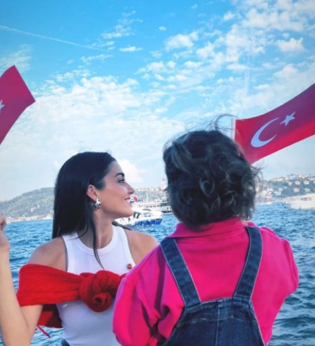 Hande Erçel, sevgilisiyle 100. yıl kutlamalarında – Güncel Haberler ...